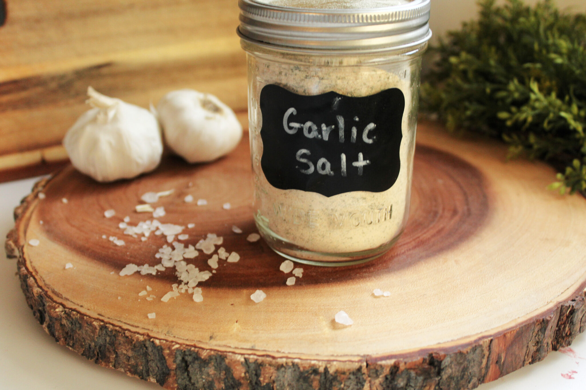 How to Make Homemade Garlic Salt - The Ranchers Homestead